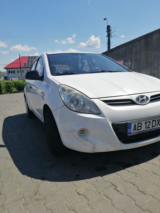 Hyundai i20 , 1,4D, înmatriculată, stare buna Barabant • OLX.ro