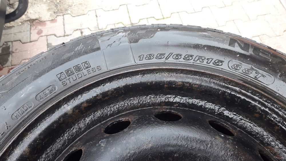 Vand 4 roti ptr Dacia Logan185 /65R15 Galati • OLX.ro