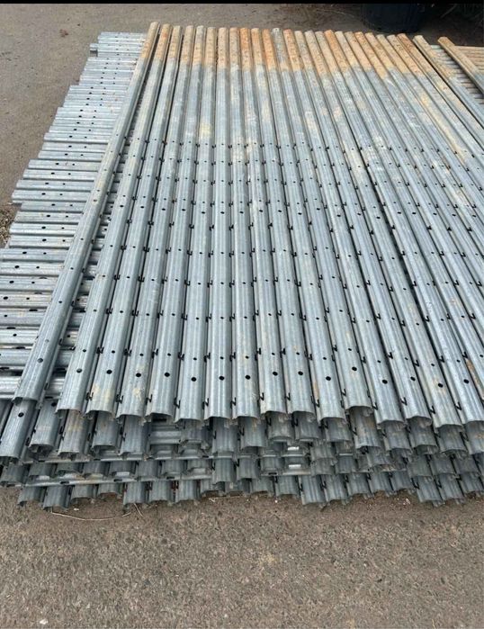 Spalieri stalpi zincati metalici Oradea • OLX.ro