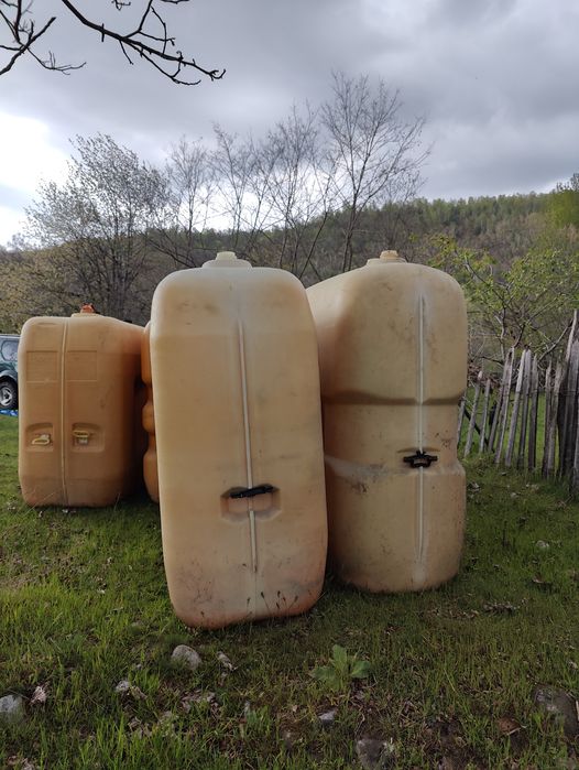 Rezervor cuva bazin butoi plastic de la 700 la 2500 litri Baia de Fier ...