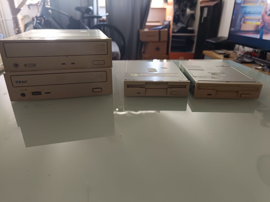 Floppy disk sony si nec cd rom teac vintage retro Bucuresti Sectorul 3 ...