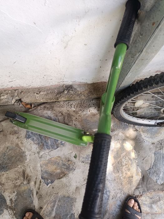 Trotineta sărituri, Răzor, roti mici, rulmenți buni Popoveni • OLX.ro