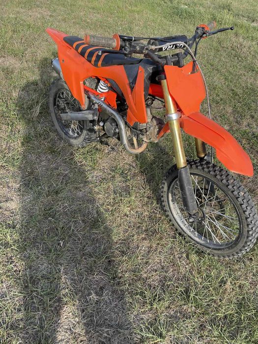 Vând cross ultra de 125 Trestioara • OLX.ro