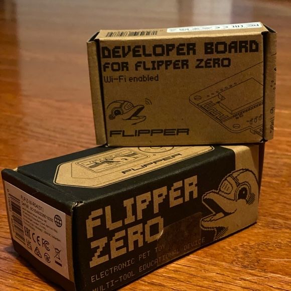 Flipper Zero Device NFC Bluetooth nou sigilat cu garantie Brasov • OLX.ro