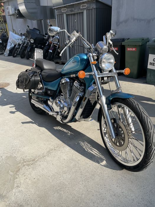 Suzuki intruder VS 800 Bucuresti Sectorul 6 • OLX.ro