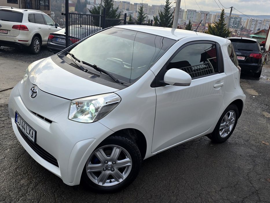 Toyota IQ - Înmatriculată- Euro5 - Alb Perlat Cluj-Napoca • OLX.ro