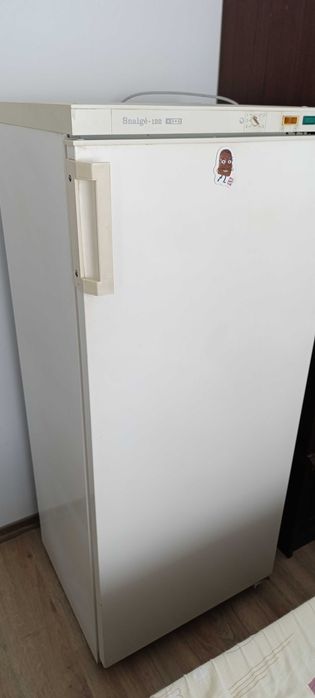 Фризер Snaige- 122 гр. Бургас Меден рудник - зона Б • OLX.bg