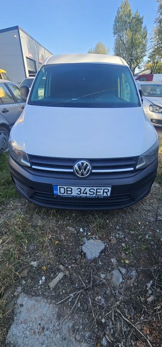 Vand volkswagen caddy maxi din 2016, 1.6tdi 105cp, ușor avariat Targoviste • OLX.ro