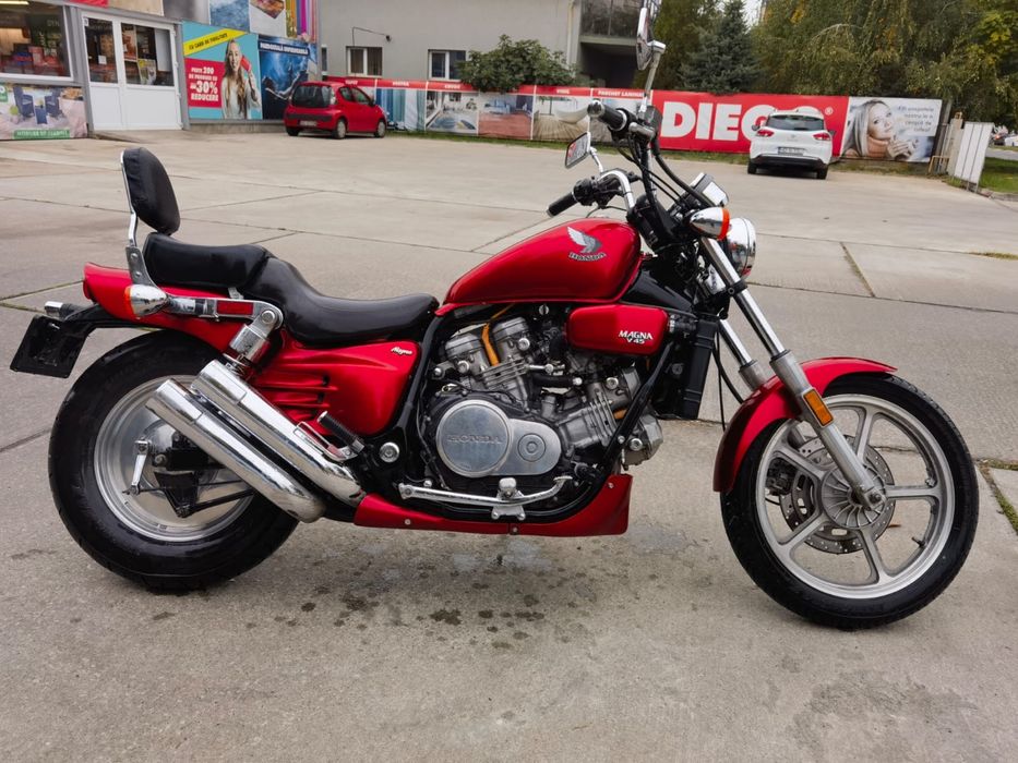 Honda Super Magna 700 & Magna v65 1100 Deva • OLX.ro