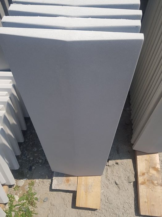 Coame, capace stalp de gard din beton Bals • OLX.ro
