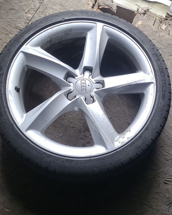 Vand roti 19 inch originale Audi A4 A5 A6 Bucuresti Sectorul 1 • OLX.ro