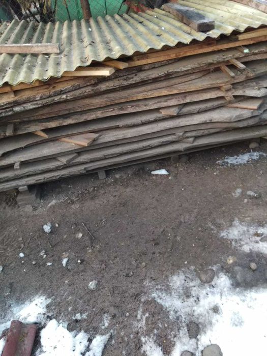 Cherestea si scandura de Nuc - uscat Targu-Mures • OLX.ro