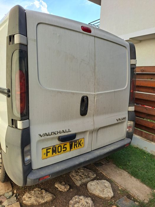 Duba cu 3 locuri Floresti • OLX.ro