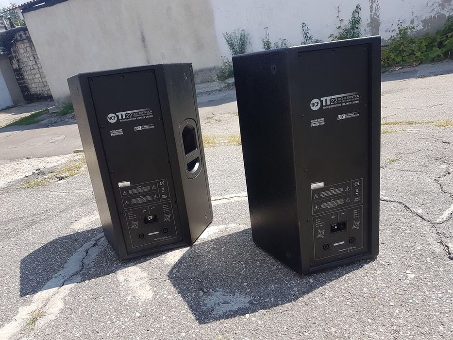RCF TT 22 passive , ca fbt, qsc , dynacord , meyer sound, nova,ks ...