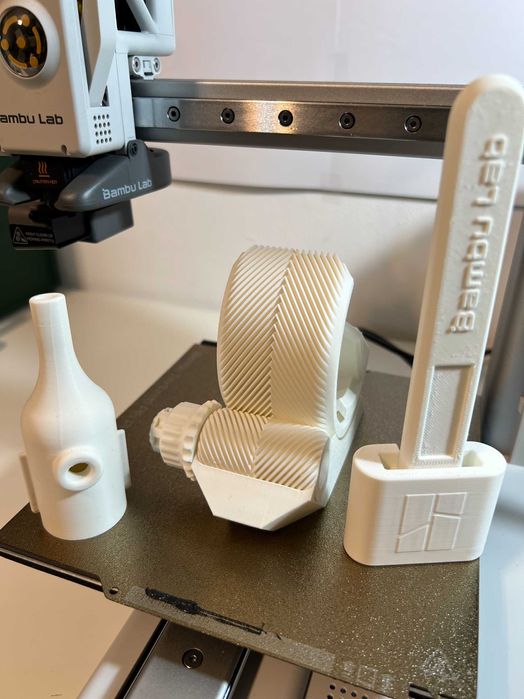 Vând Bambu Lab A1 Mini + Filament Original PLA Basic Alb Bucuresti ...