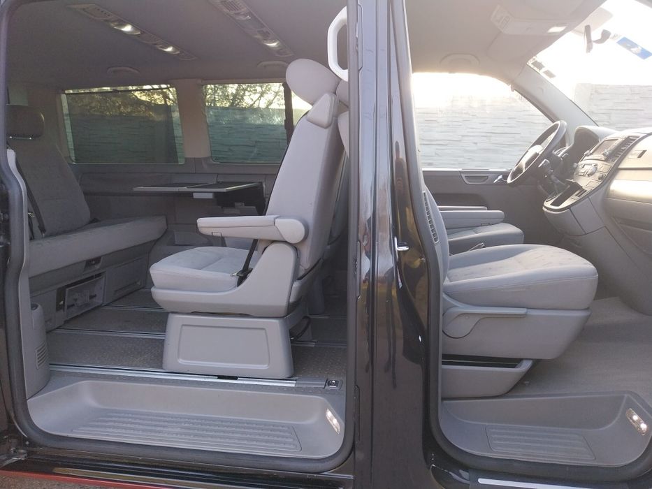 Vw Multivan 2006 7 locuri Moreni • OLX.ro