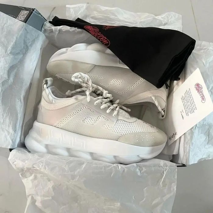 Versace Chain Reaction White Iasi • OLX.ro