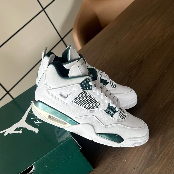 Adidasi Air Jordan 4 Retro Green Craiova • OLX.ro