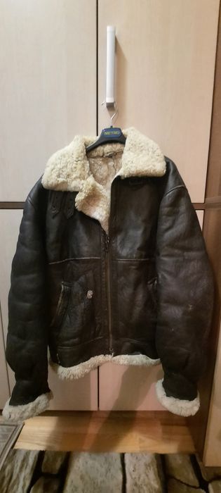 Geaca pilele imblanita tip Pilot vintage marime M Craiova • OLX.ro