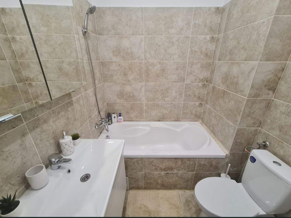 Garsoniera de închiriat + Loc de parcare inclus Militar/Ghiajna (Str ...
