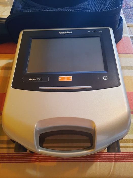 Апарат за неинвазивна и инвазивна вентилация ResMed ASTRAL 150 гр ...