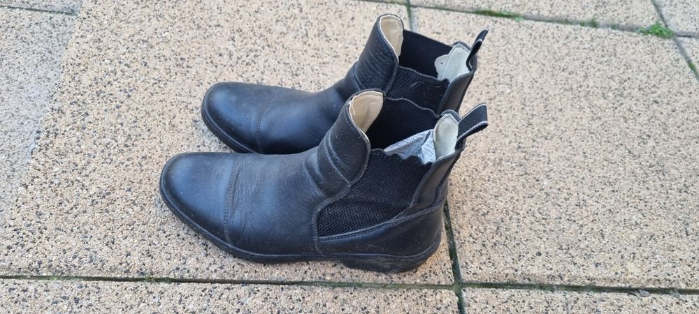 Cisme ghetuțe echitație nr 37 pt copii Odaile • OLX.ro