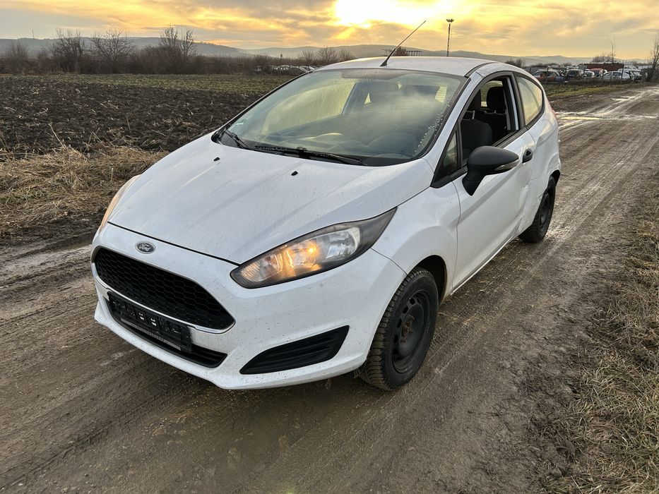 Avariat Ford Fiesta 2016 , 1.25i 44Kw , Euro 6 Acatari • OLX.ro