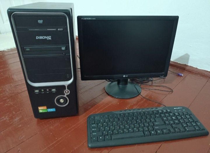 Kompyuter. .: 400 000 сум - Планшетные компьютеры Ташкент на Olx