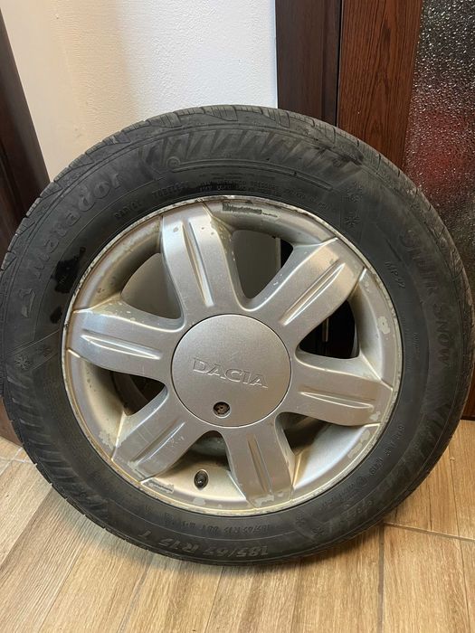 Jante, roti Dacia Logan 4 buc x 185/65 R15 Bacau • OLX.ro