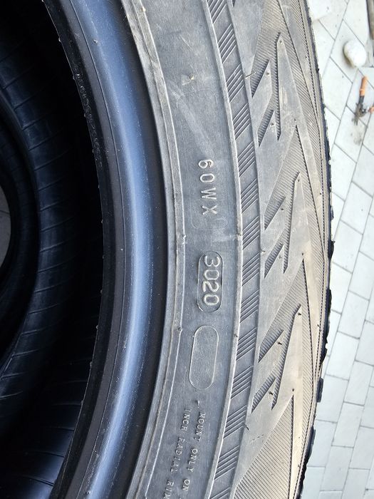 Anvelope Nokian WR SUV 4 iarna 215 65 17 Bucuresti Sectorul 1 • OLX.ro
