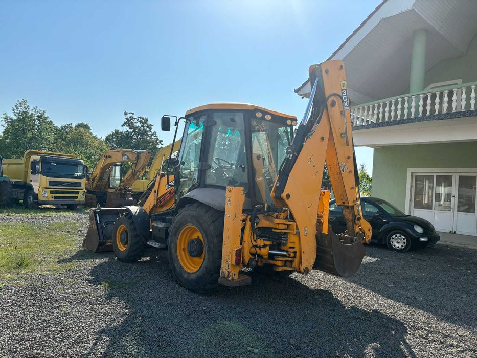 Buldoexcavator JCB 3CX , 2019 Negresti-Oas • OLX.ro