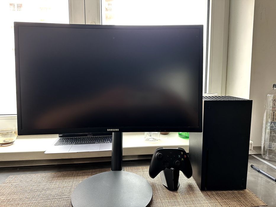 Xbox Series X + Monitor Gaming + acumolator controller ( 2 ) Bucuresti Sectorul 3 • OLX.ro