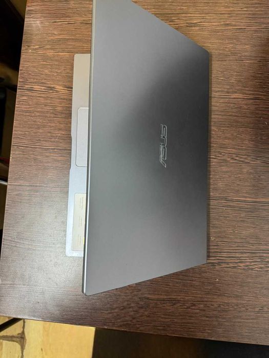 ASUS X509J, 512GB SSD/8GB RAM, Intel Core i7-1065G7 Iasi • OLX.ro