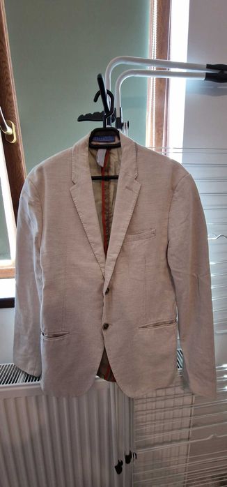 Sacouri Zara marimile 46,48,50, diferite culori Iasi • OLX.ro