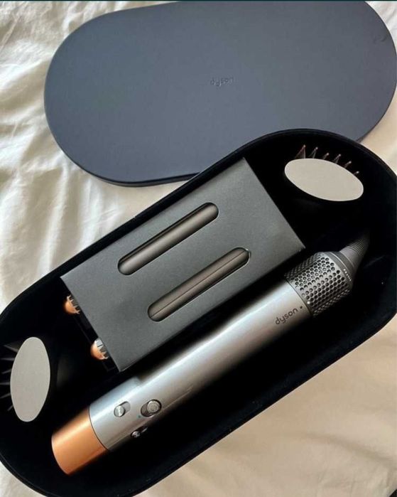 Placa Dyson Airwrap Complete HS05 - Nou / Sigilat Suceava • OLX.ro