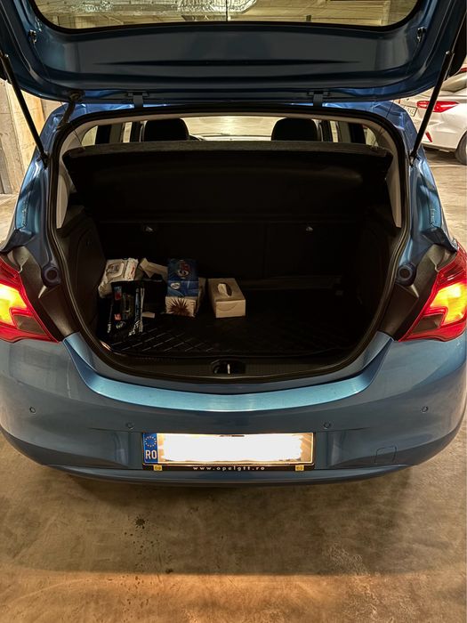 Opel Corsa 1.4 ECOTEC Enjoy Premium Plus Bucuresti Sectorul 3 • OLX.ro