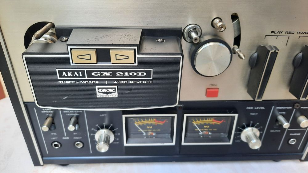Magnetofon akai gx 210d made in japan Ploiesti • OLX.ro