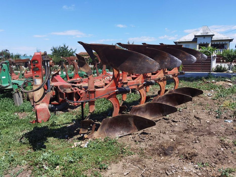 Plug cu 3 4 si 5 brazdare recent aduse Ghindeni • OLX.ro