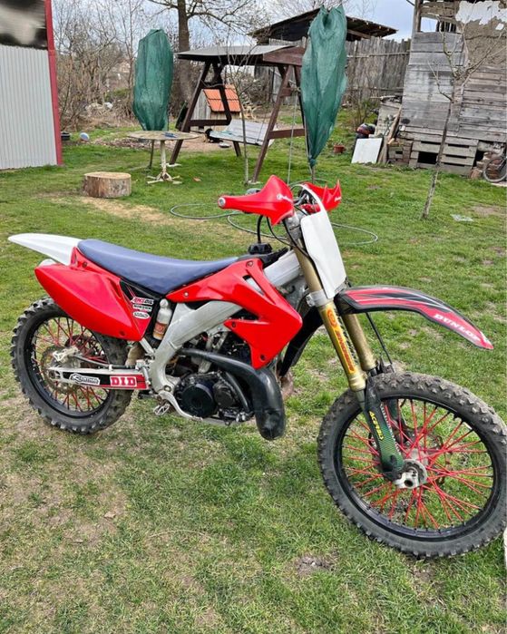 Vand cross de 125 honda 6 valve Galati • OLX.ro