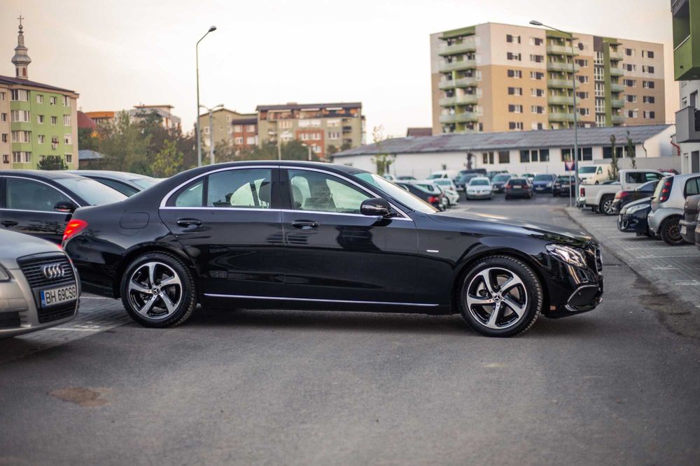 Mercedes E-Class 2020 Hybrid Benzină-Electric – 4 MATIC – Prima mana ...