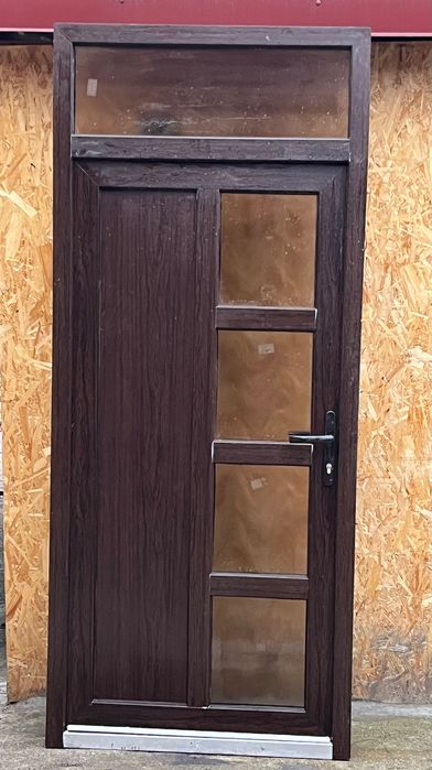 Vând ușă intrare termopan, culoare wenge + geam Cluj-Napoca • OLX.ro