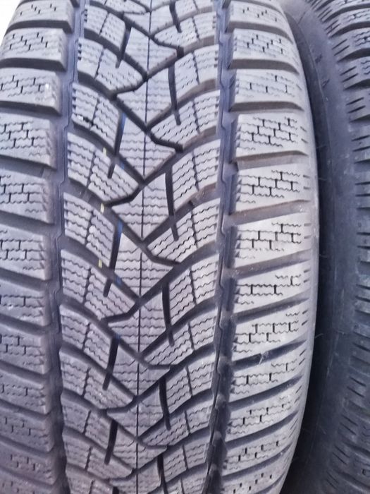 2 anvelope de iarna Dulap 205 55 16 profil 8mm Onesti • OLX.ro