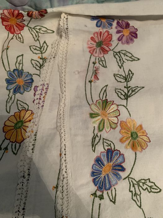 Perdea macrame lucrata manual si fata de masa Ploiesti • OLX.ro