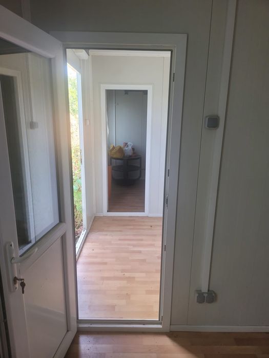 Vand container locuibil Tunari • OLX.ro