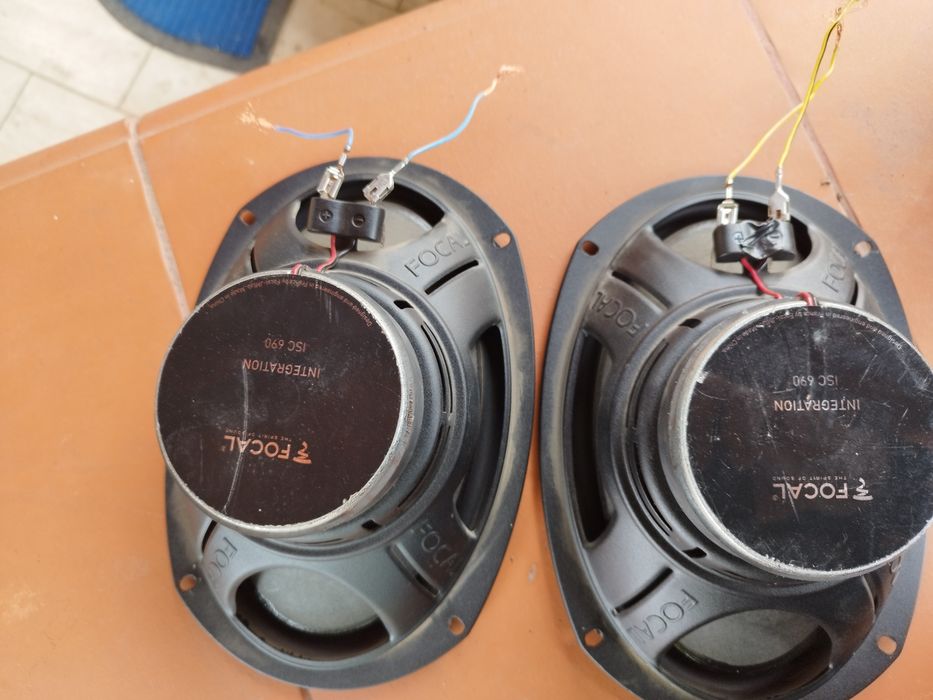 Boxe auto profesionaleFOCAL Valenii de Munte • OLX.ro