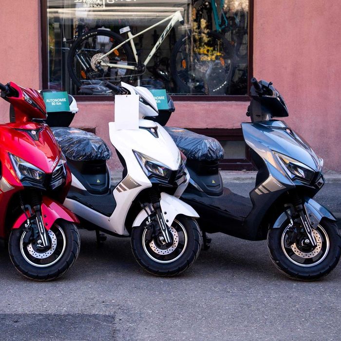 Scuter Electric Saigon Autonomie 80 km, Fara permis Ploiesti • OLX.ro