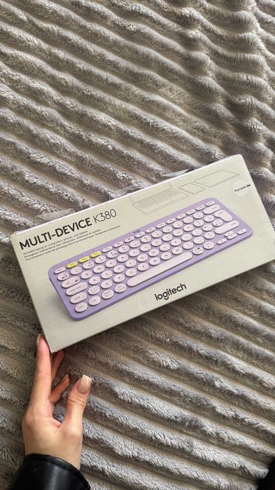 Logitech K380 Bluetooth Wireless Keyboard - Multi-Device, Multi-OS гр ...