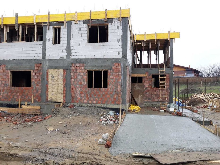 Inchiriem panouri DOKA pt. cofrare beton constructii IASI Tomesti • OLX.ro