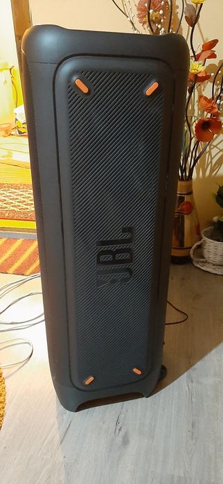 Boxa JBL partybox party box 1000 cu 1100W RMS bass boost stare NOUA ...