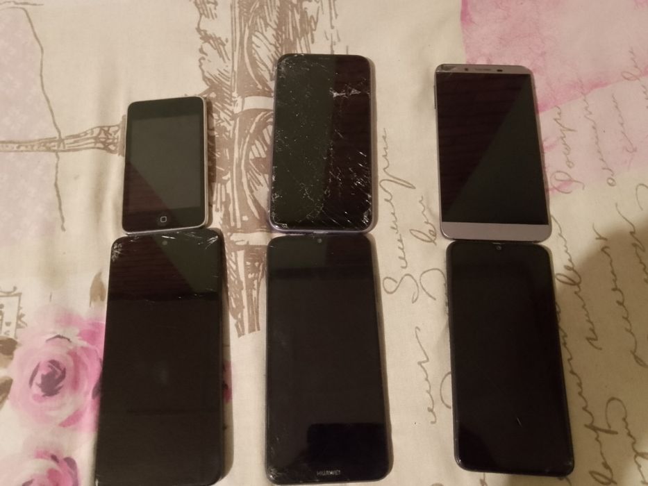 Vând telefoane cu mici probleme Codlea • OLX.ro